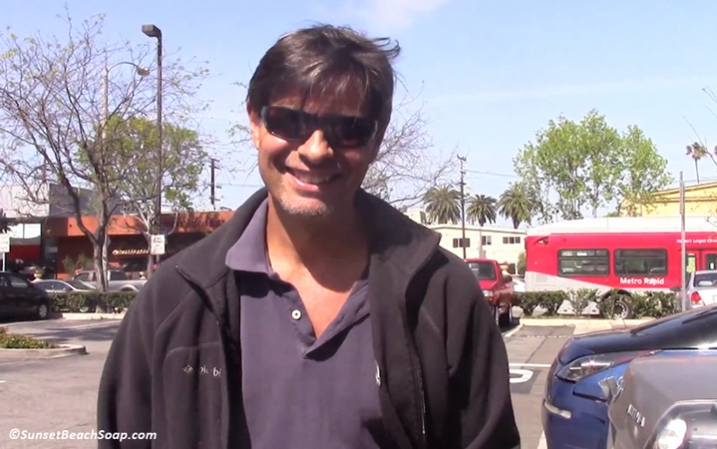 Interview : Hank Cheyne - Sunset Beach